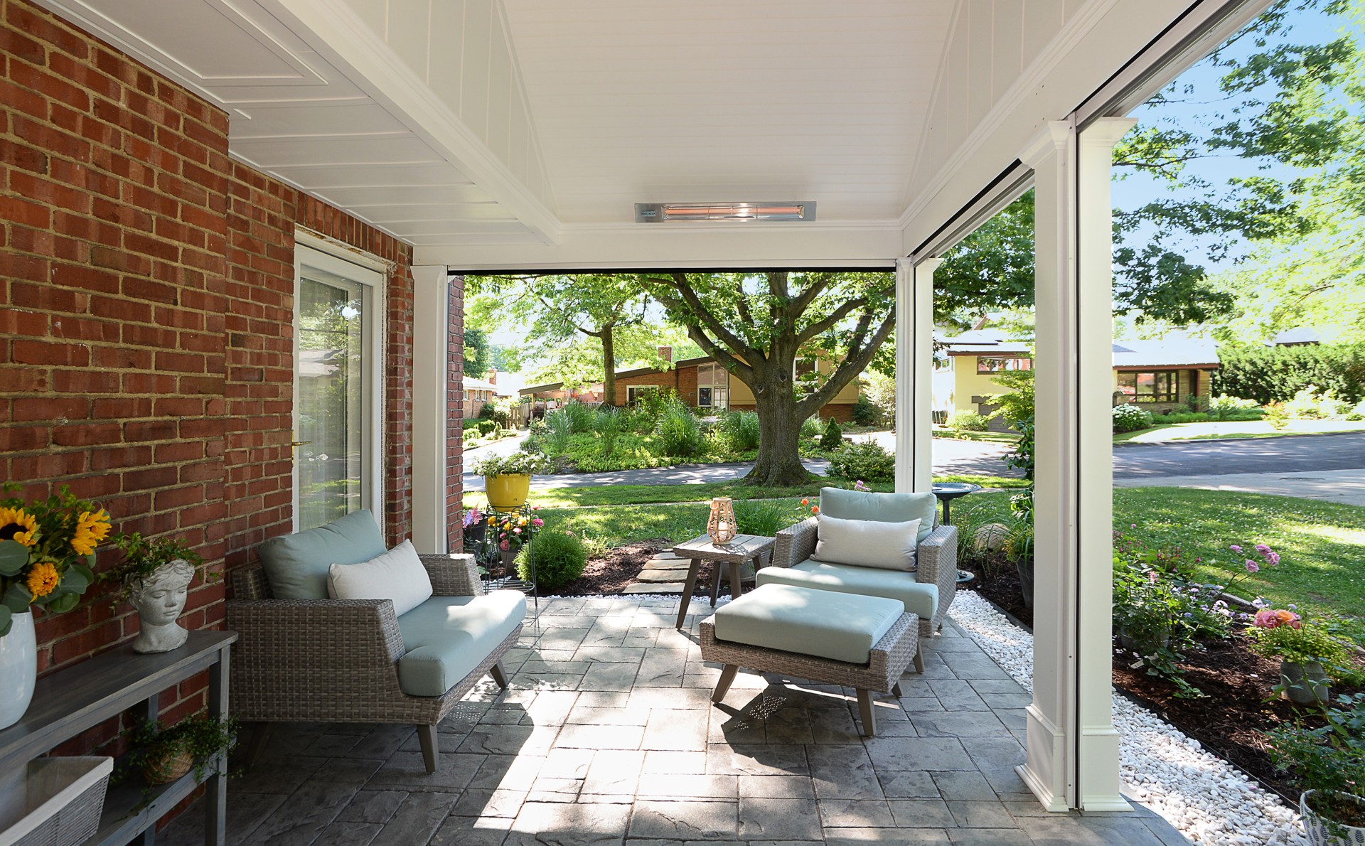 Claridge Place Outdoor Living