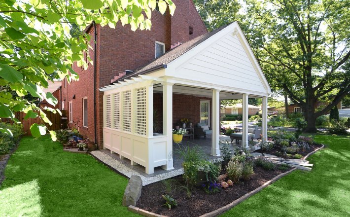 Claridge Place Outdoor Living